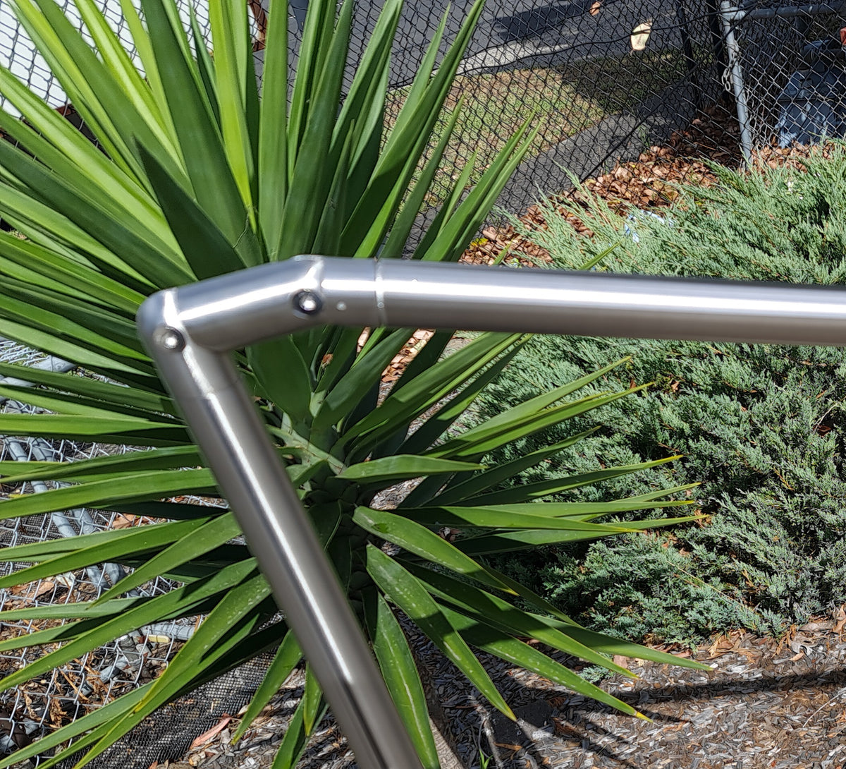 UB35 -U-Build 38mm Handrail Double Pivot Elbow – Hand Rail Industries